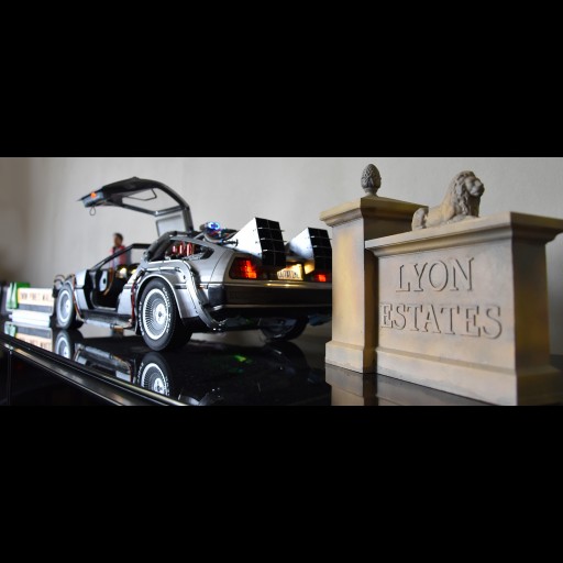 LYON ESTATES Gate Back to the Future